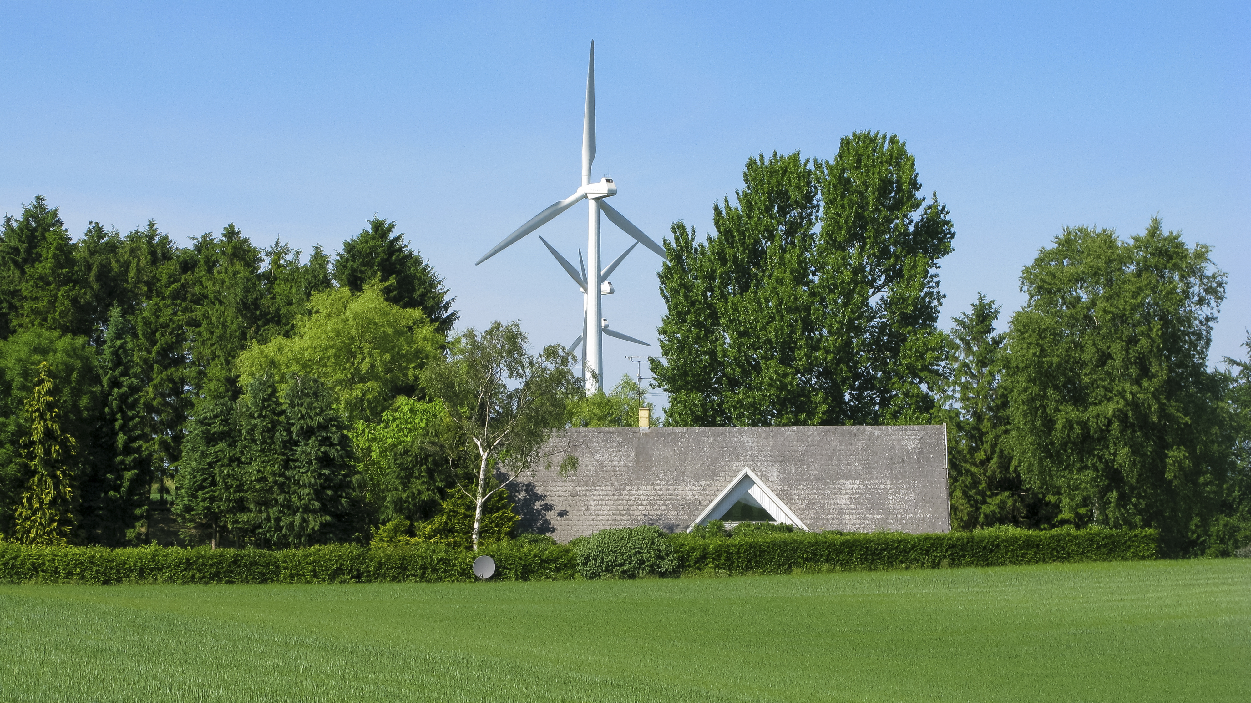 4 Ways to Generate Off-Grid Electricity – SurvivalKit.com